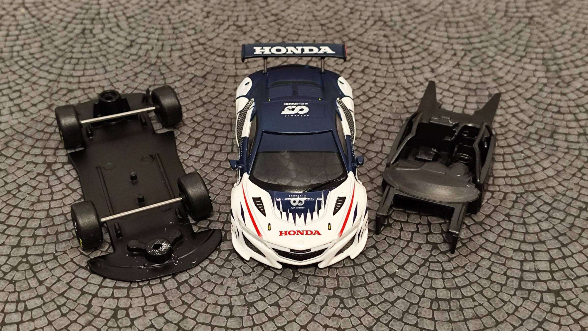 靚拉花 - MINI GT Honda NSX GT3 EVO AlphaTauri 2023 Red Bull Formula Nurburgring - HKTOYCAR 手推車